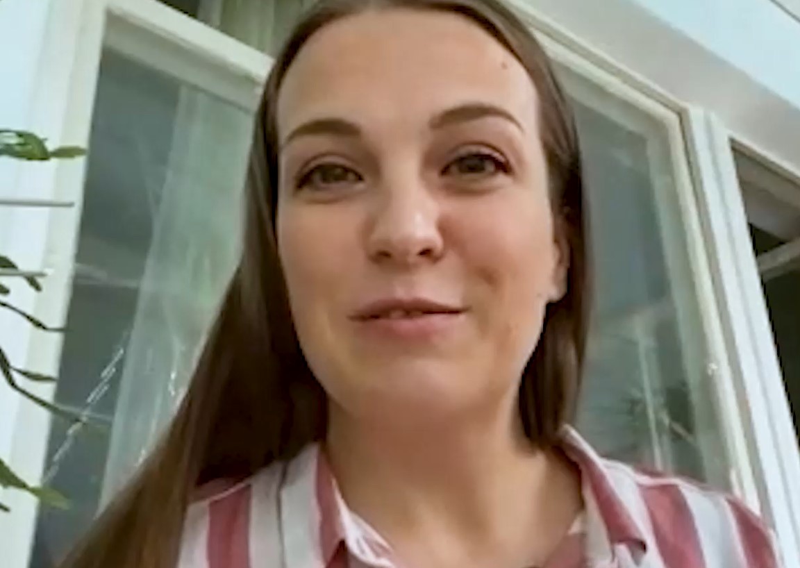 "It was strange to see strangers outside the windows of my own house ...